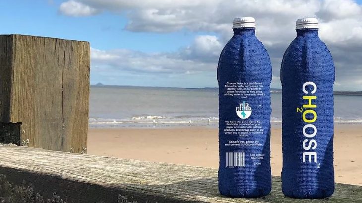 Desarrollan un novedosa botella de agua completamente biodegradable en ...